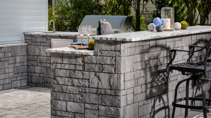 Custom Design with a Modular System: Ashlar Tandem Wall - Oldcastle APG